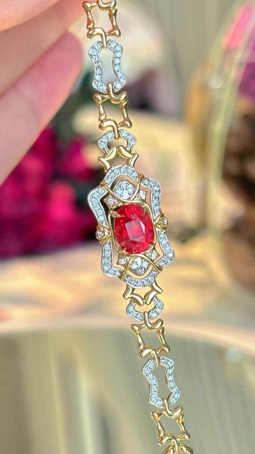 2.01ct Unique Design Spinel Bracelet